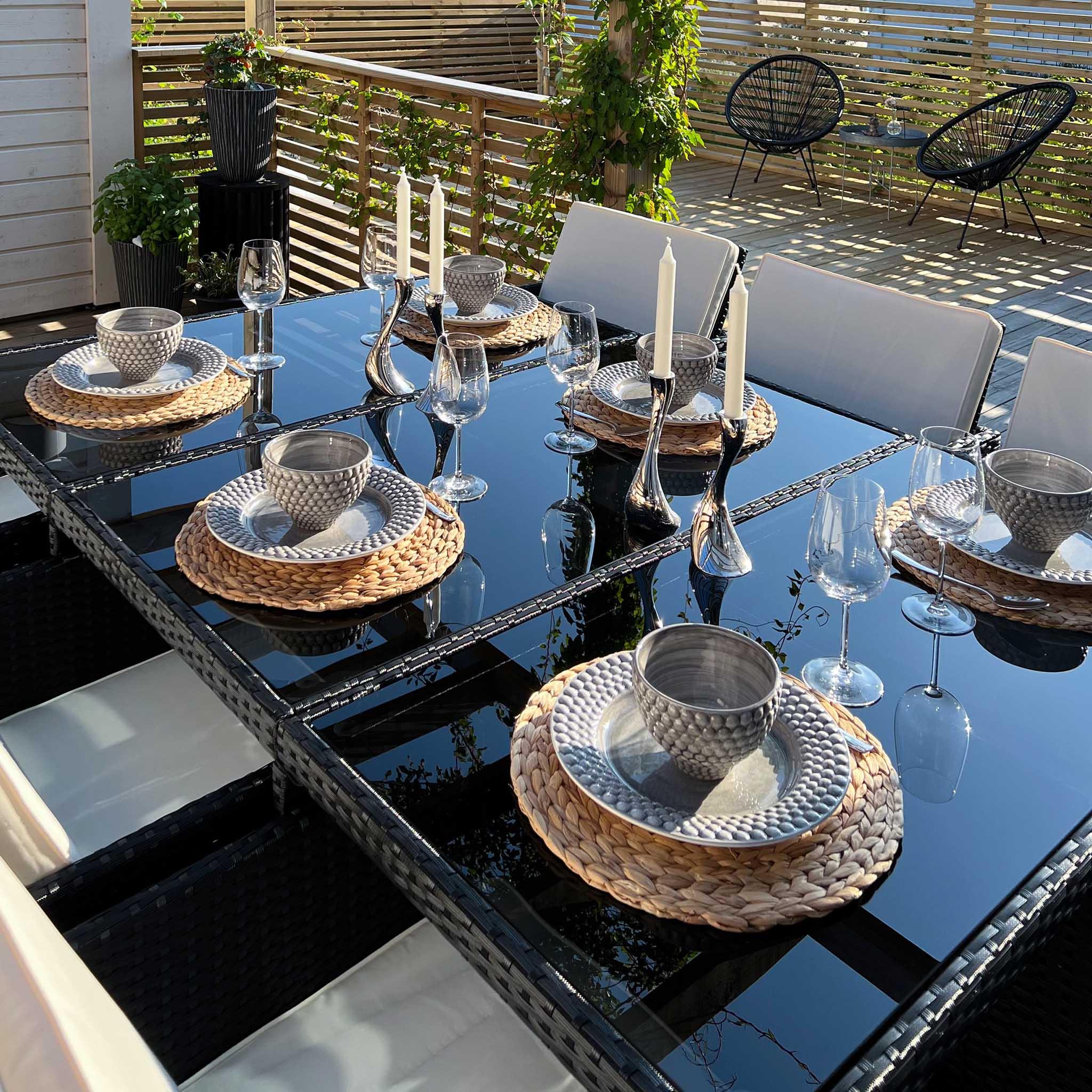 Matgrupp utemöbler | 10 sittplatser | Konstrotting | Lyfco Skärhamn