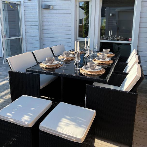 Matgrupp utemöbler | 10 sittplatser | Konstrotting | Lyfco Skärhamn