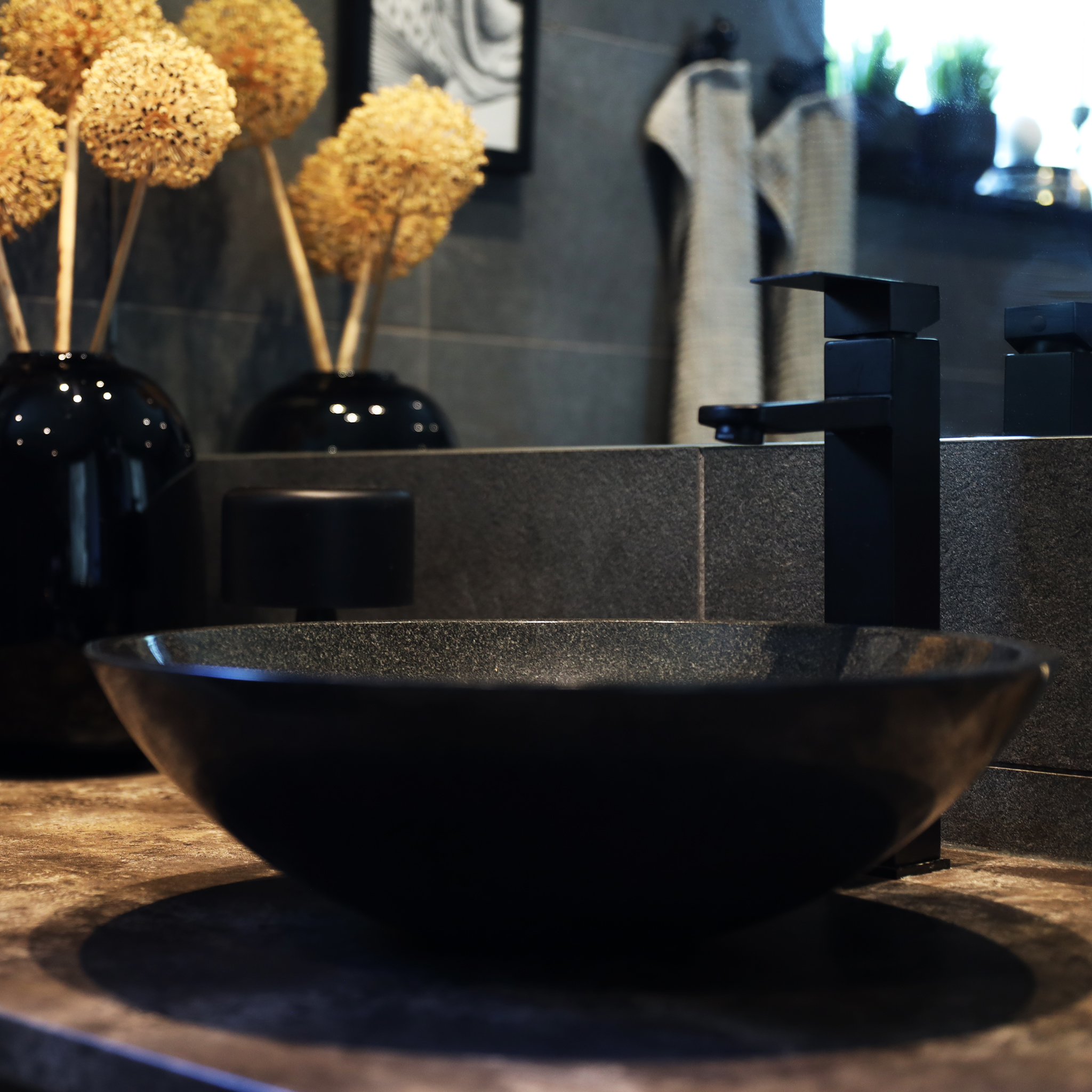 Runt handfat | Svart granit | 100% naturmaterial | Outl1